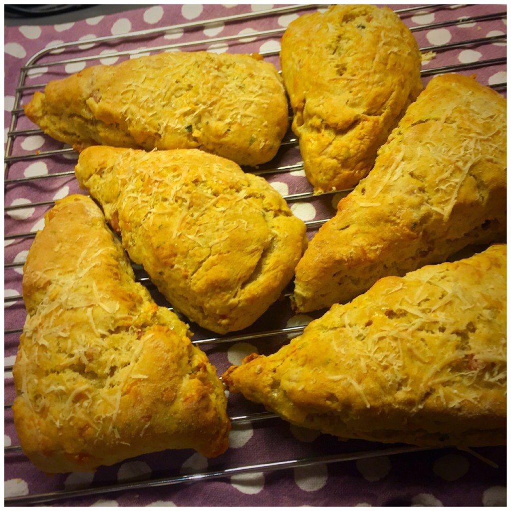 Scones med Vasterbotten ost og bacon – Mary Loves The Little Things